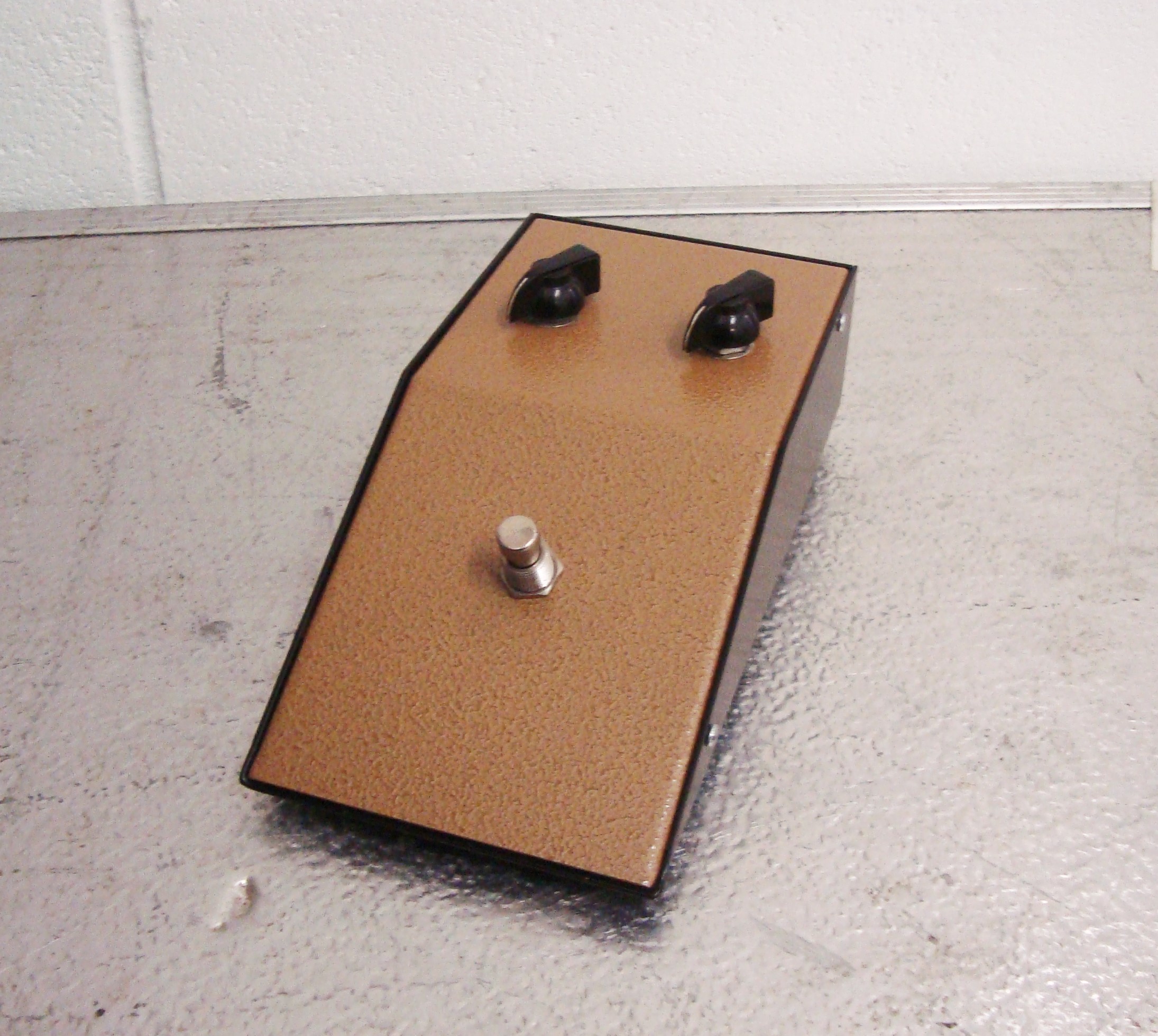 TTAudio BUZZ Fuzz OC76 High Gain Fuzz | Time Travel Audio, Vintage ...